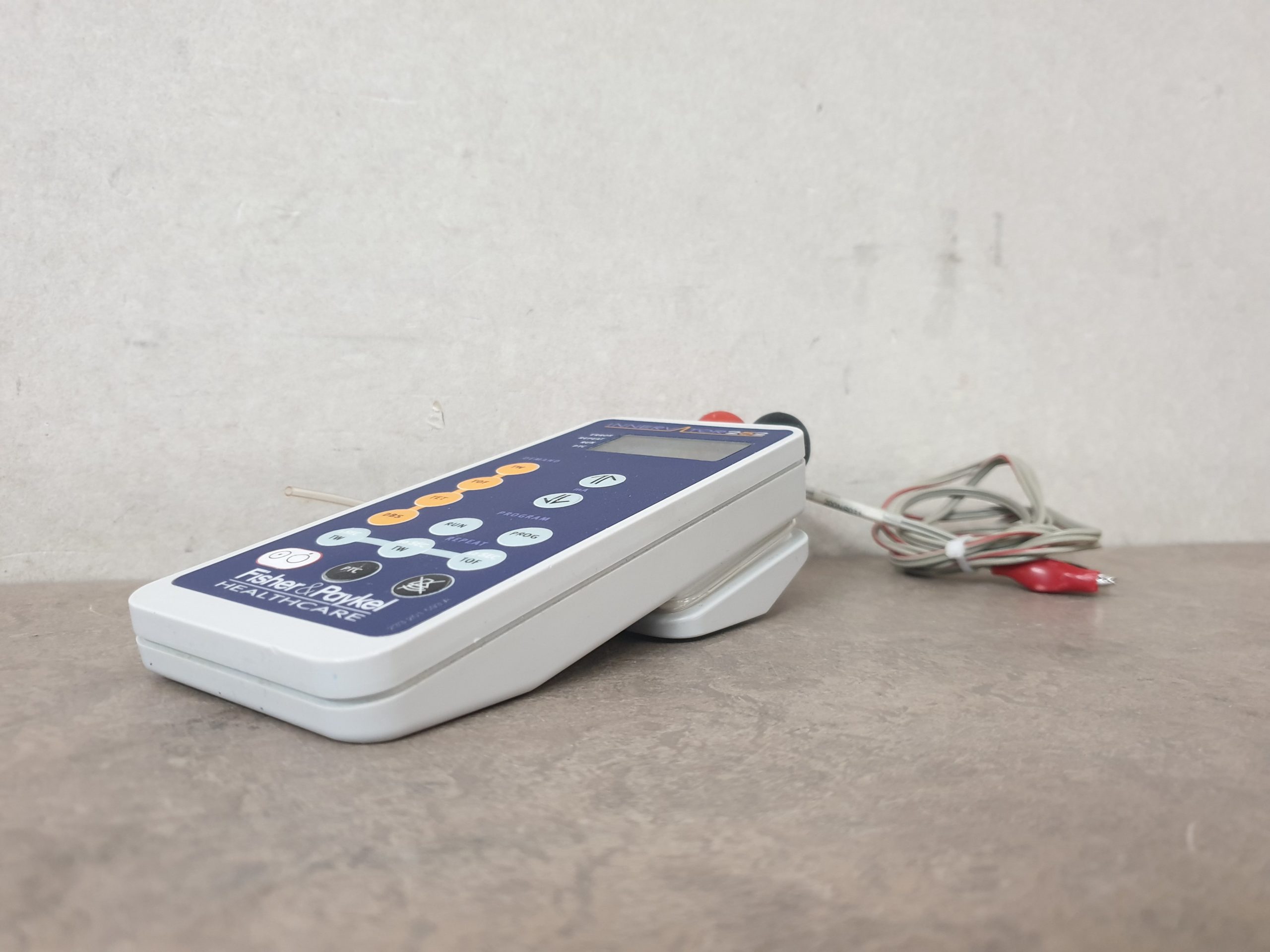 Fisher Paykel N252 Peripheral Nerve Stimulator Innervator – MTC Hamburg ...