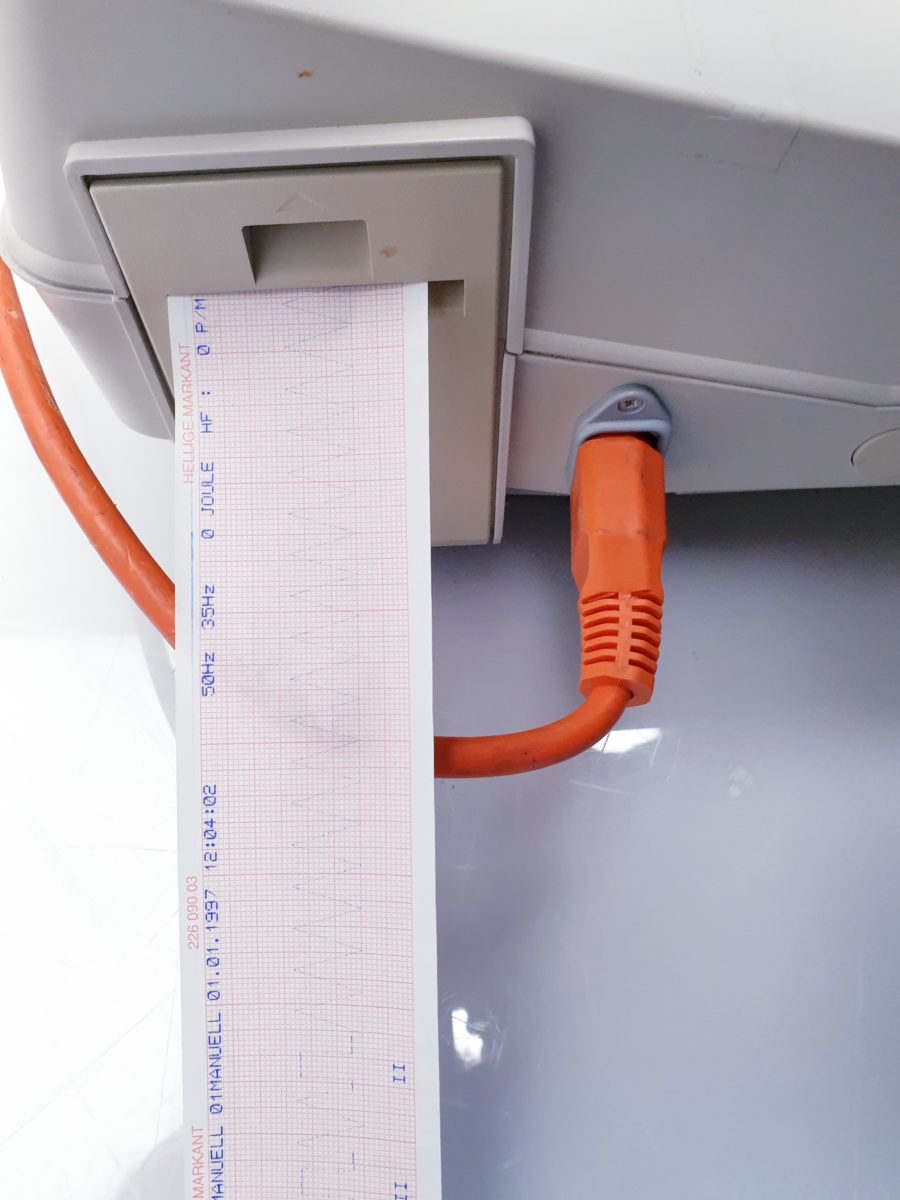 GE Hellige Cardioserv Defibrillator Hellige Cardioserv Defibrillator ...