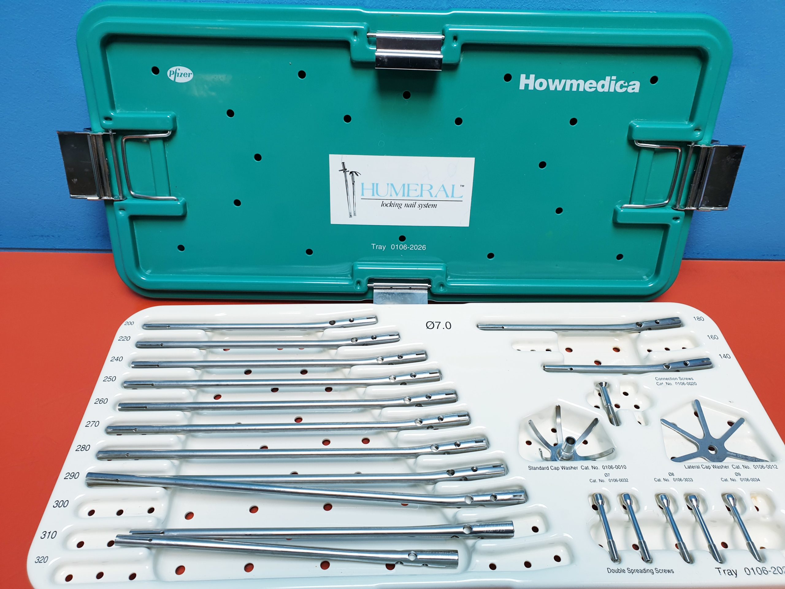HOWMEDICA Humeral Locking Nail System NO. 0106-2026 – MTC Hamburg ...