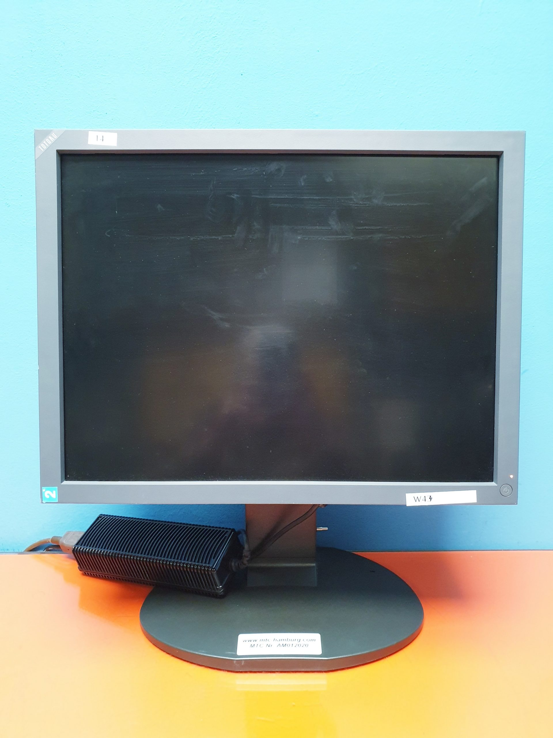 Totoku ME315L MONITOR Monochrome LCD X-Ray Image Monitor Befundmonitor ...