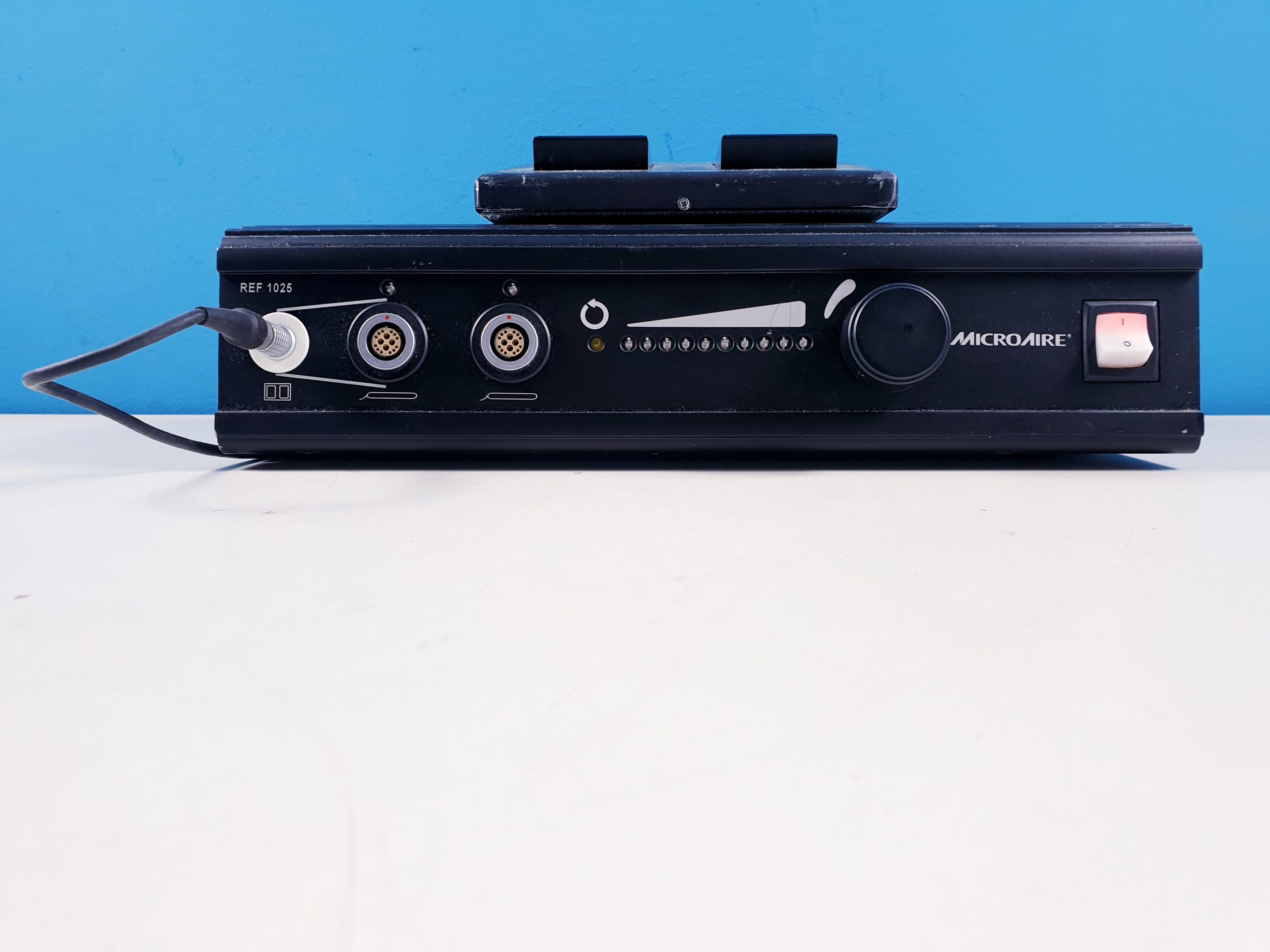 MicroAire 1025 Surgical Power Electric Console Konsole mit Fußpedal ...