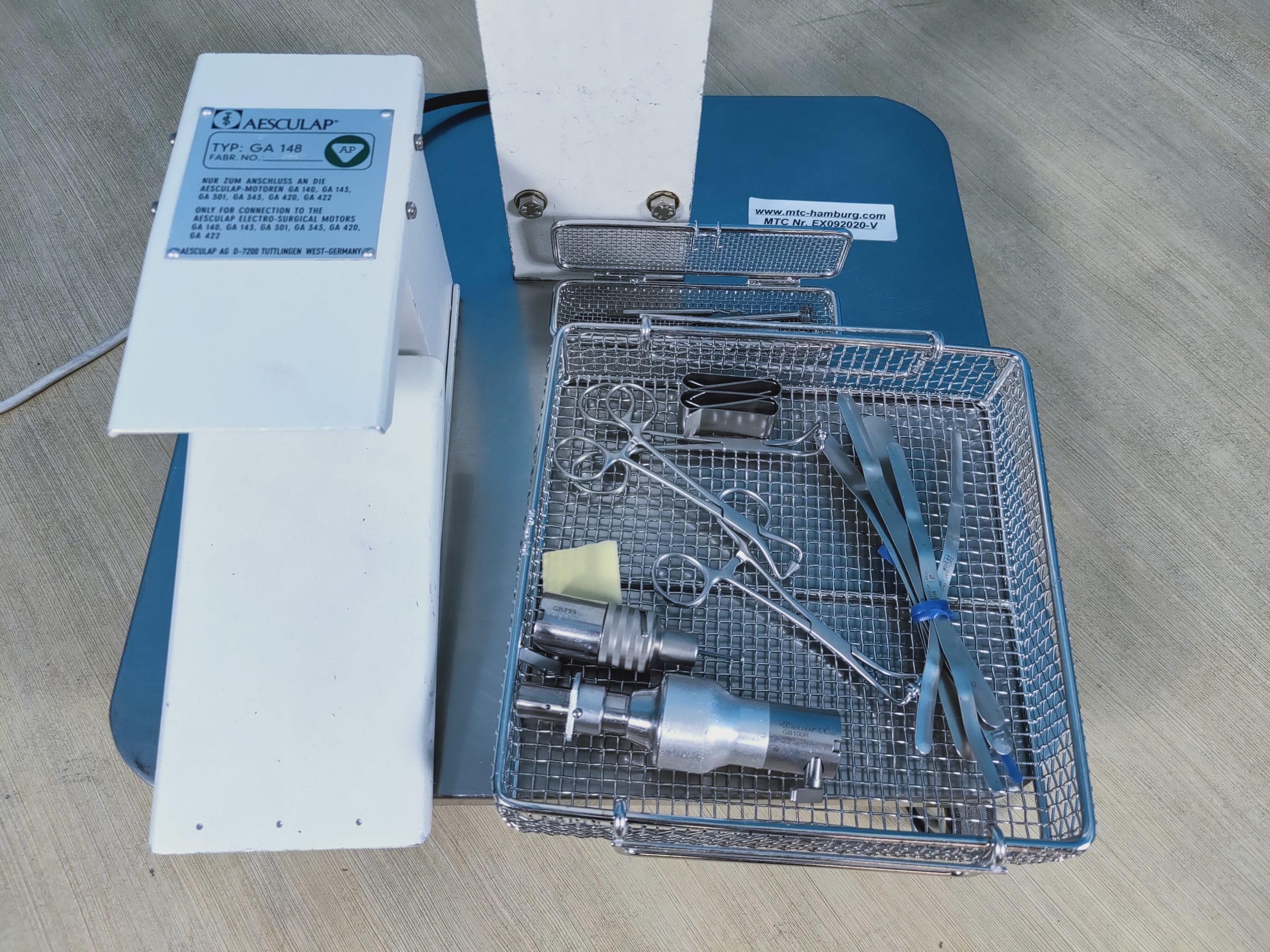 Aesculap GA 140 Bohrmaschine; GA 148 Fußpedal; GA 156R Welle, GB 229 ...