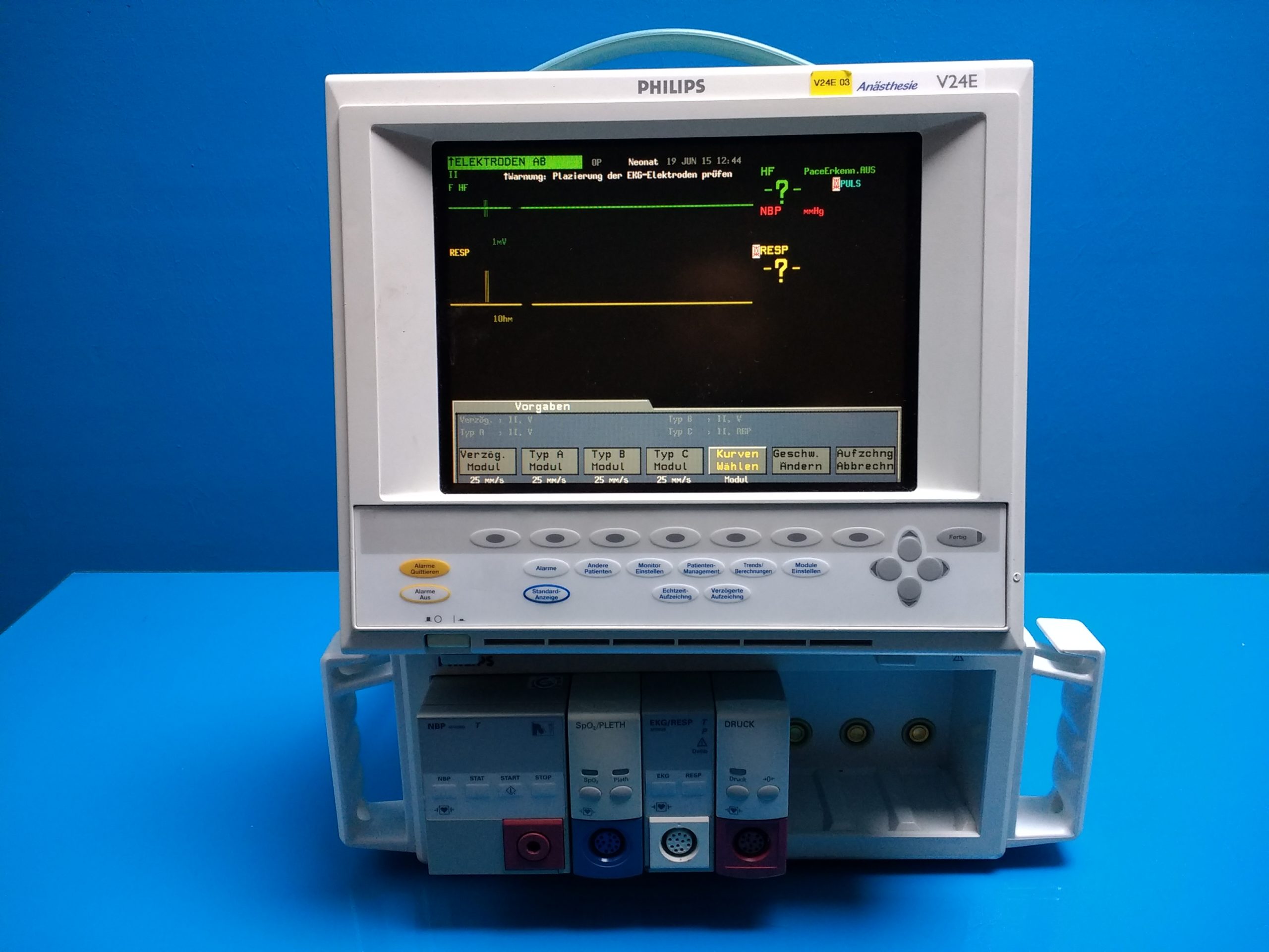 HP / Philips Viridia V24E Patient Monitor – MTC Hamburg - Gebrauchte ...