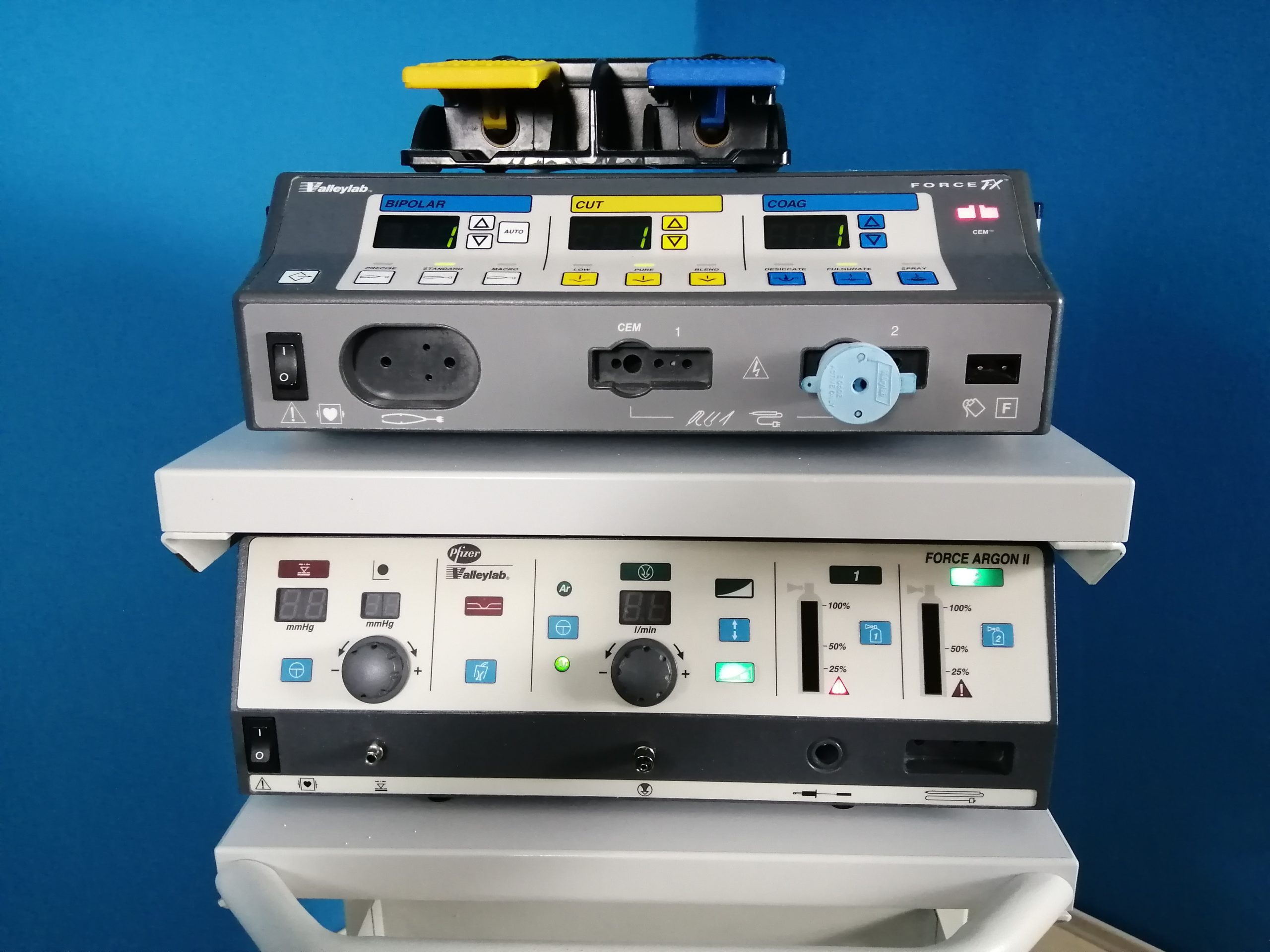 Valleylab Force Fx FX-8A Electrosurgical Generator + Force Argon II ...